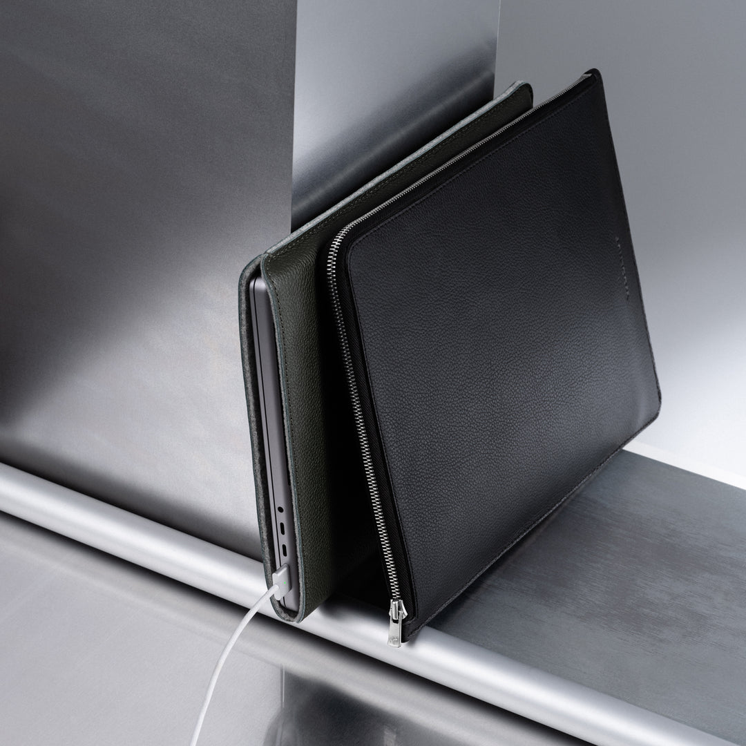 WOOLNUT | Swedish design house. Premium accessories made for tech.